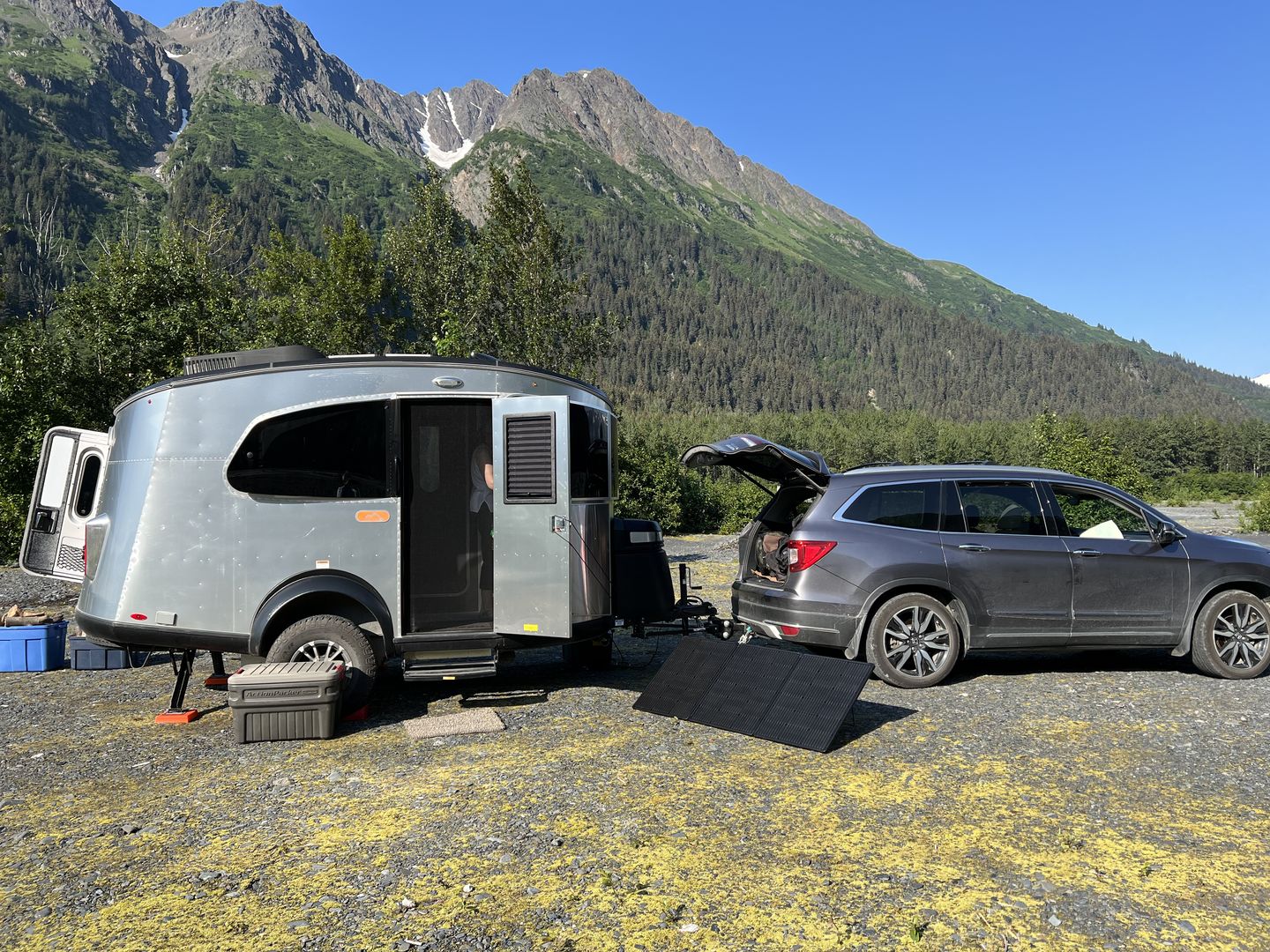 AIR GEAR 200 Watt Portable Solar Kit